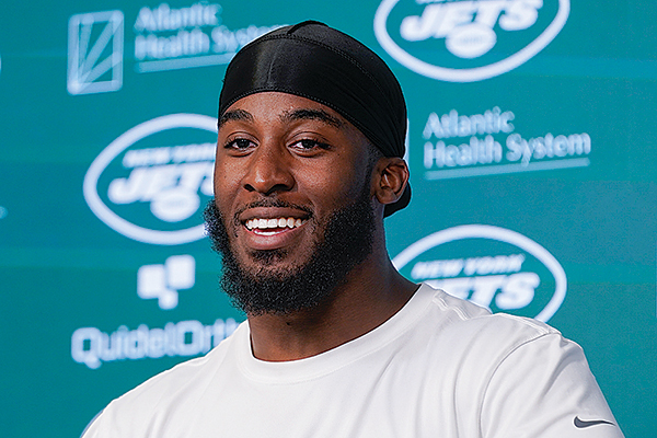 Jets’ Hall working way back after knee injury | News, Sports, Jobs ...